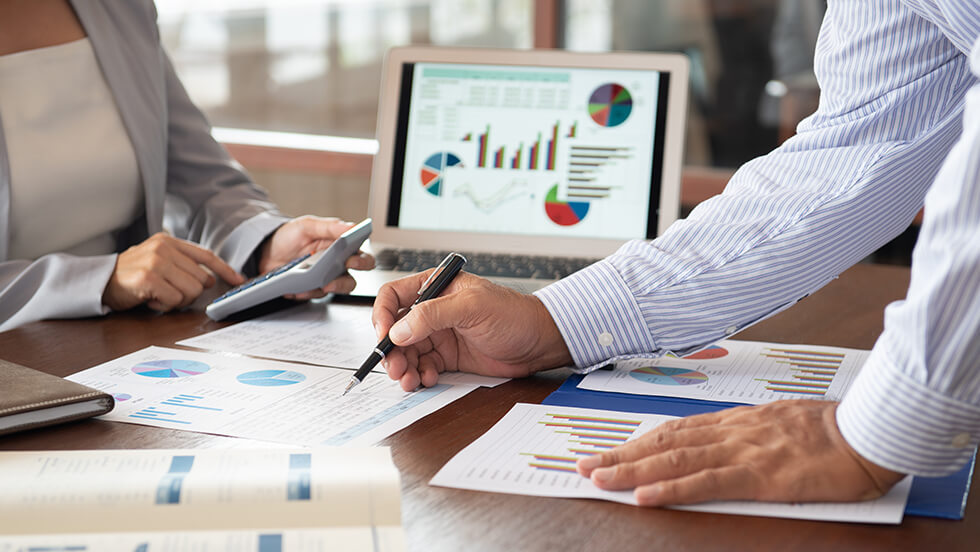 Independent insurance broker (commercial insurers) | BFL CANADA